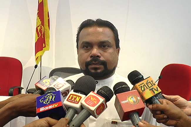 ව්‍යාපාර යළි නඟාසිටුවීම සඳහා දිය යුතු සහයෝගය ලබාදෙනවා-විමල්