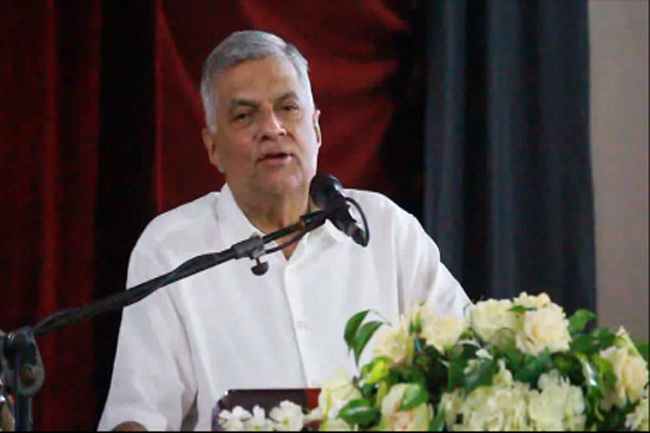 එජාපය ආරක්ෂා කරගැනීම මගේ වගකීමයි - රනිල්