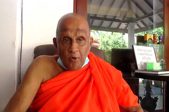 මුරුත්තෙට්ටුවේ ආනන්ද හිමි දුටු දෙපත් නයි