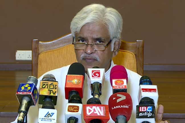 ක්‍රීඩා සංගම්වලට එන නව නීති ගැන අර්ජුන පැහැදිලි කරයි