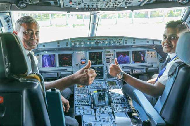 නොමැකෙන මතකයක් ඉතිරිකරමින් විශ්‍රාම ගිය ගුවන් නියමුවා