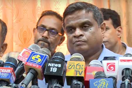 උත්තර පත්‍ර ඇගයීම්වල නිරතවීමට ආචාර්යවරුන් තීරණය කරයි