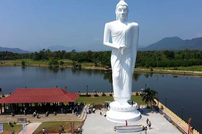 ශ්‍රී ලංකාවේ විශාලතම බුද්ධ ප්‍රතිමාව...