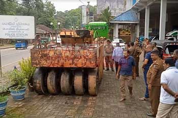 නාවලපිටියේ දී මහ දවල් සිදුවු දැවැන්ත සොරකමේ සුලමුල එළියට