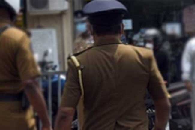 සැකකරුවෙකු මියයෑමේ සිද්ධියට පොලීසියේ 4ක් රිමාන්ඩ්