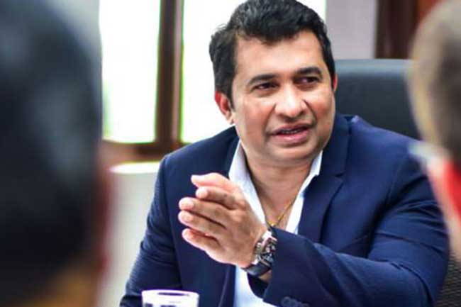 ඇමති රොෂාන්ගෙන් යළි විශේෂ හෙළිදරව්වක්