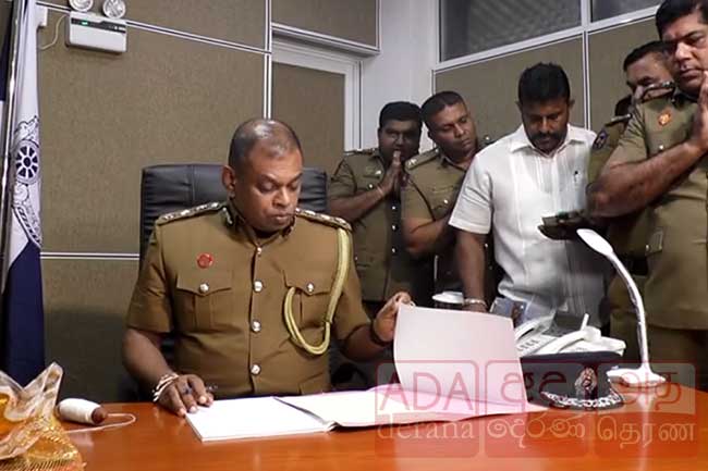 වැඩබලන පොලිස්පති දේශබන්දු වැඩ අරඹයි