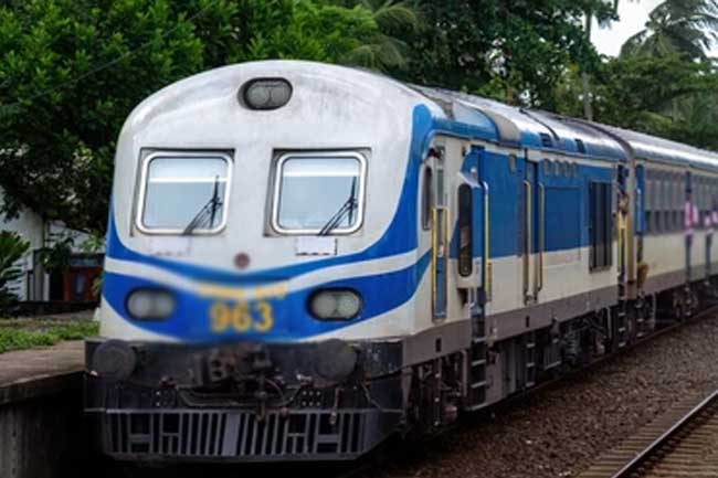 කොටුව සිට තලෙයිමන්නාරමට යළි දුම්රිය ගමන් ඇරඹෙයි