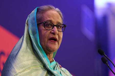 ෂෙයික් හසීනා බේරුණු හැටි කියයි