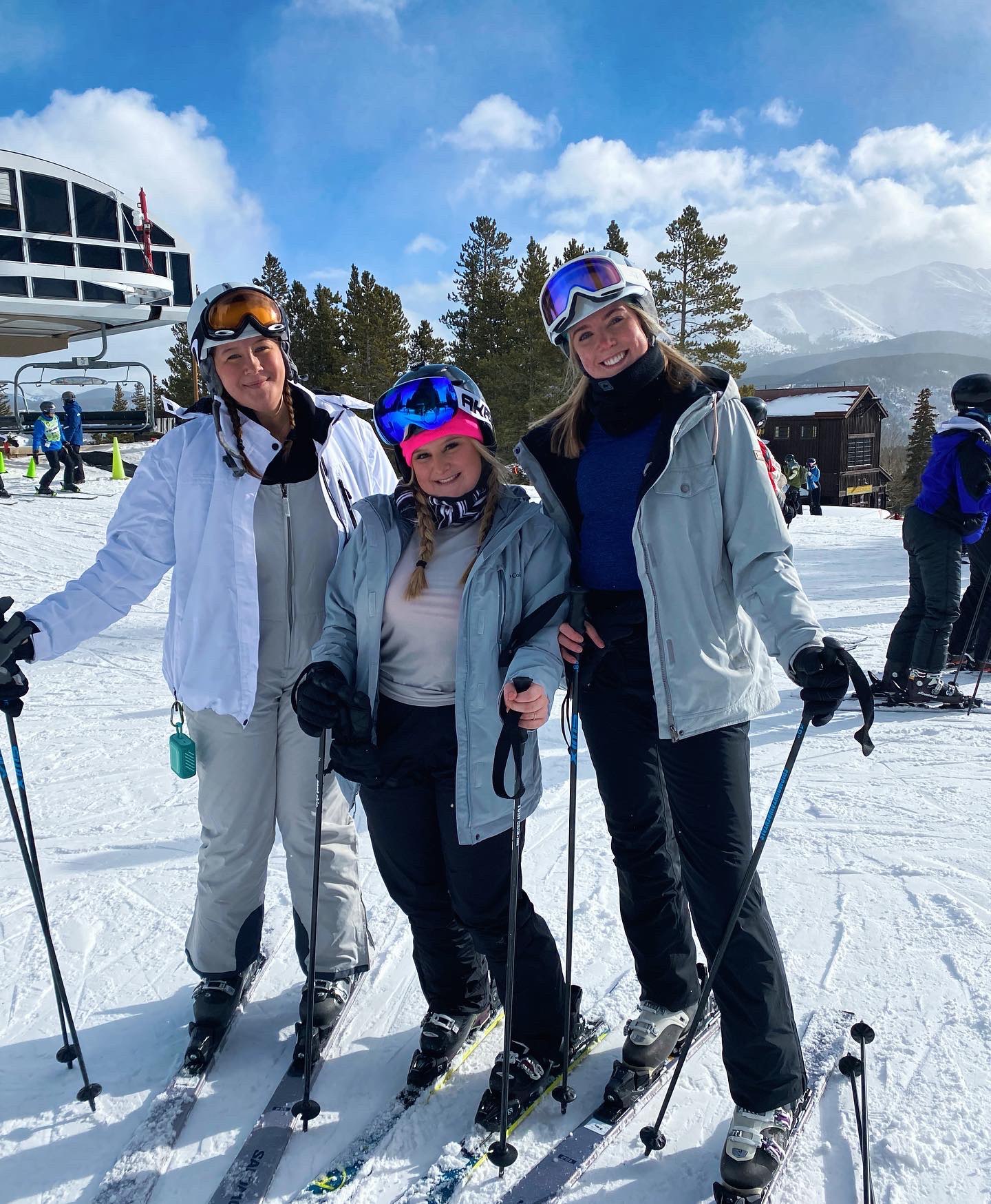 Home | Tri Delta at University of Iowa