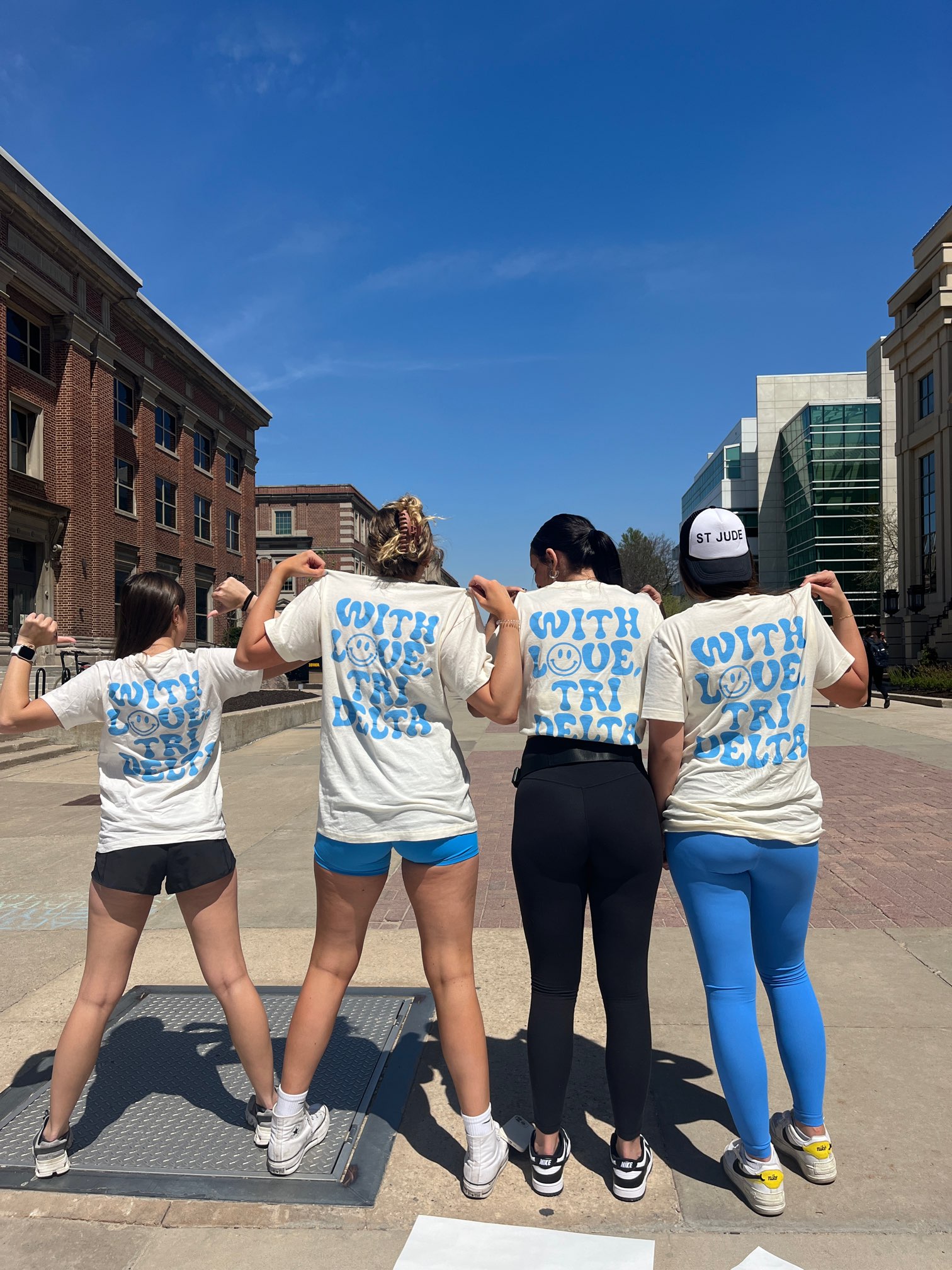 Home | Tri Delta at University of Iowa