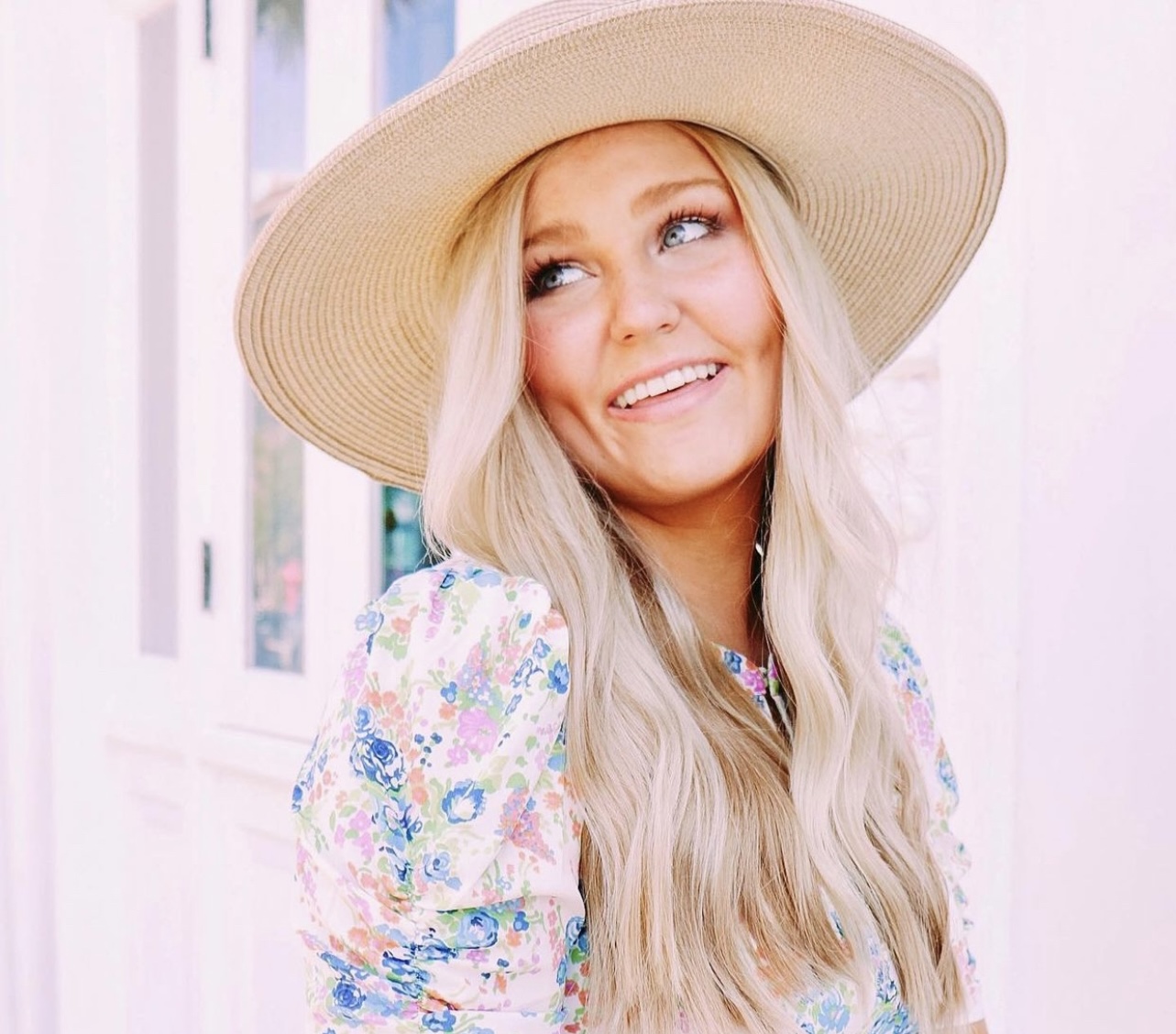 Home | Tri Delta at University of Arkansas