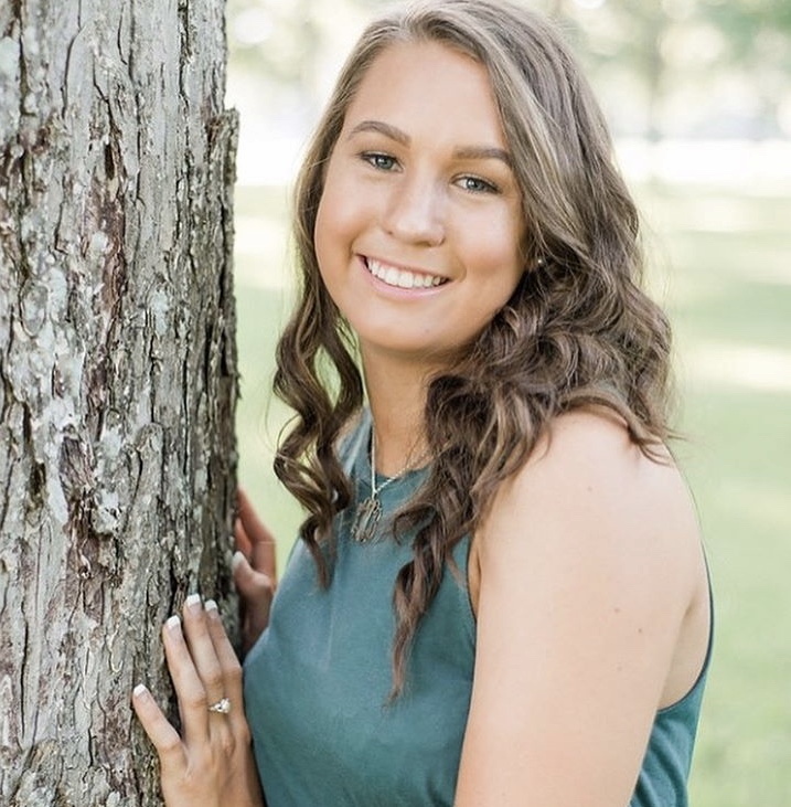 Laura Busby's Instagram, Twitter & Facebook on IDCrawl