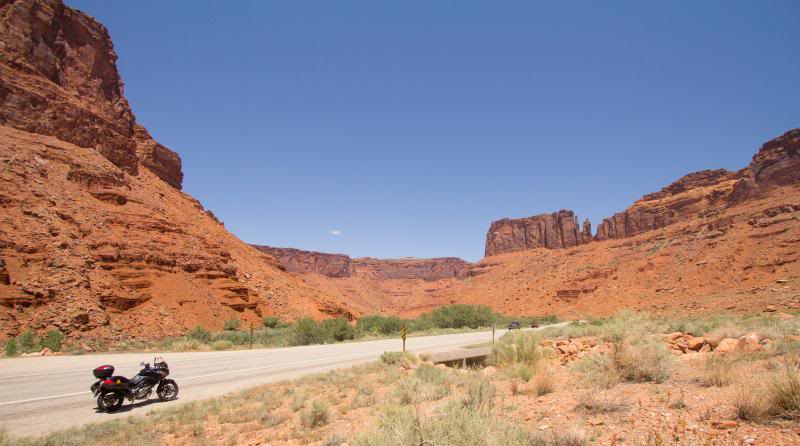 Dallas to Utah, Moab - White Rim Trail : 7 days, 2600 miles : 2up ...