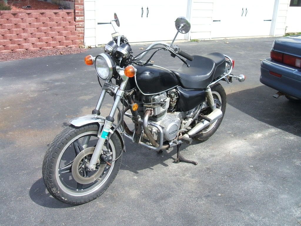 Man, I'm excited! First bike ever. Honda CM400a restoration project ...