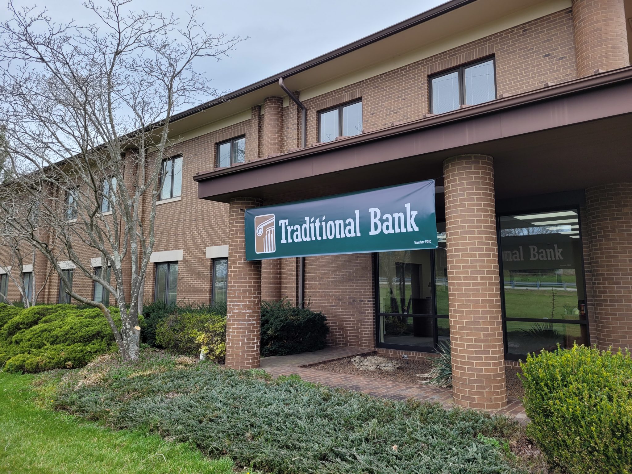 Traditional Bank now open in Shelbyville, Kentucky