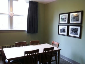 07/25/2022 | Mom's Group | Amherst Town Library