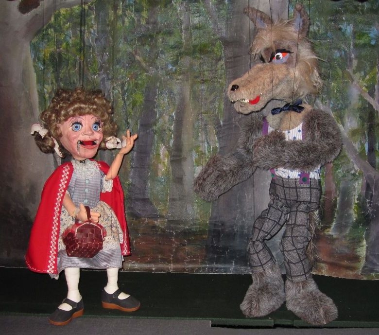 08/19/2021 | "Little Red Riding Hood" a virtual puppet show presented ...