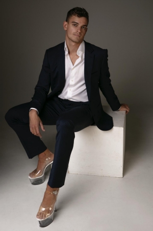 12/07/2022 | The Deviant's War with Eric Cervini | Dover Public Library