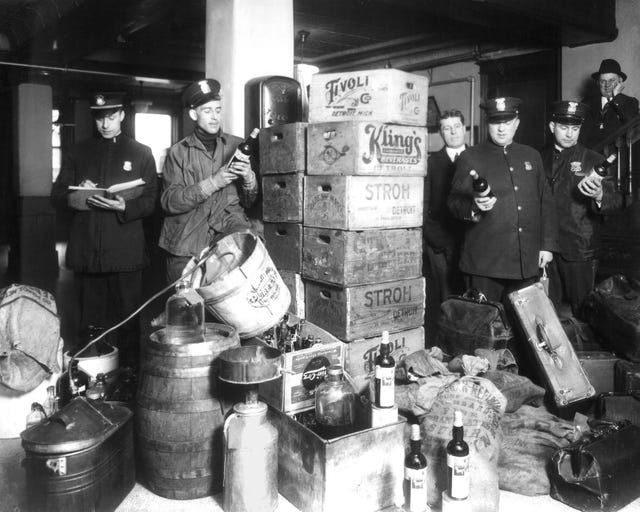 01/26/2022 | Bathtub Gin & Rum Running: Prohibition in Detroit ...