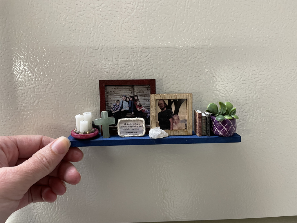 11/13/2024 | Mini-Bookshelf Craft Program | Hampstead Public Library