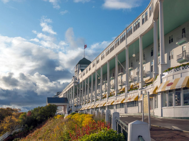 10/17/2024 | Mackinac Island's Grand Hotel | Lyon Township Public Library