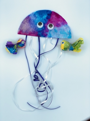 07/02/2021 | Mashup Day: Coffee Filter Fish Craft | Norfolk Public Library