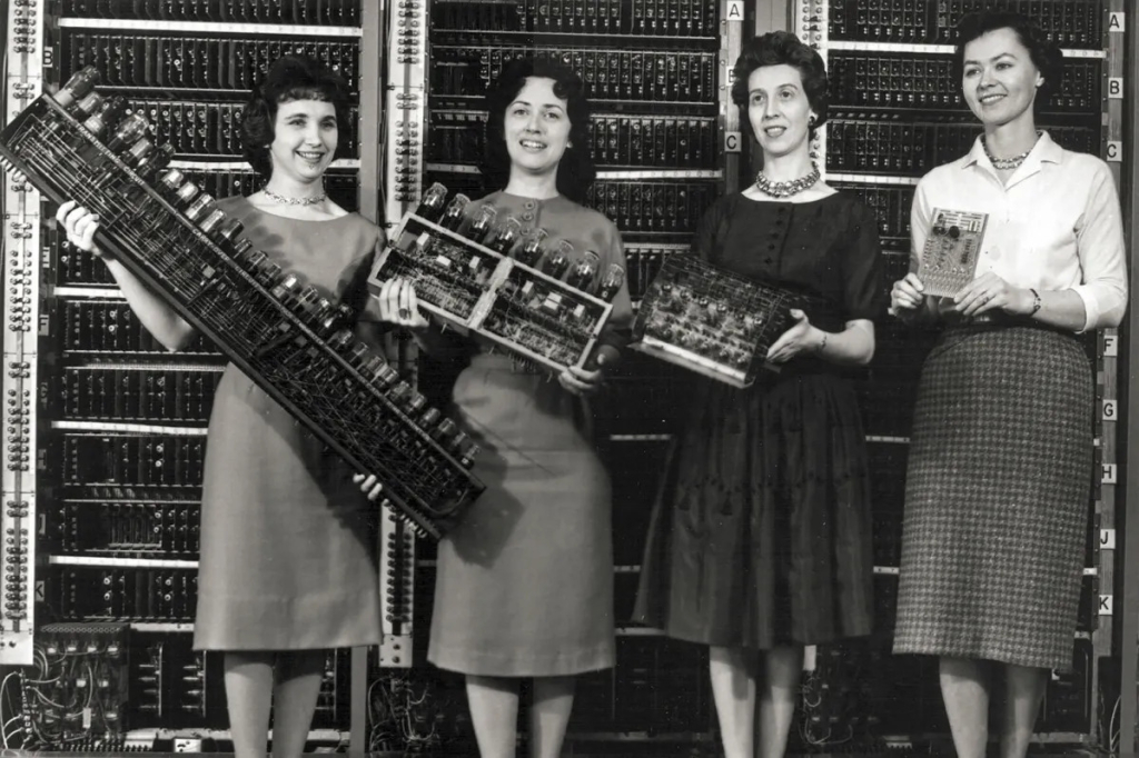03/22/2025 | The Accomplishment of the ENIAC and the Women Computing ...