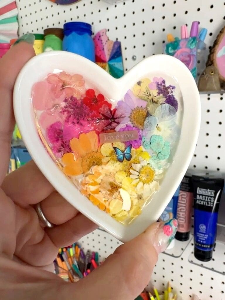 04/23/2025 | Heart Jewelry Dish | Uxbridge Free Public Library