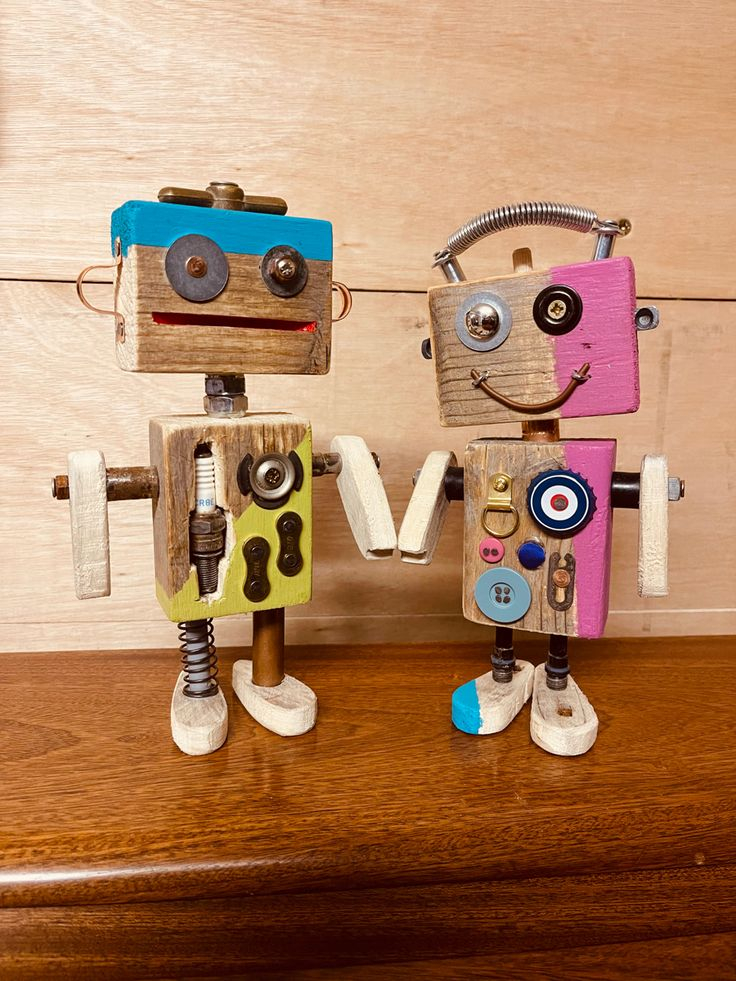 10/24/2024 | Junkbots : Robots from recycled materials | Lucius Beebe ...