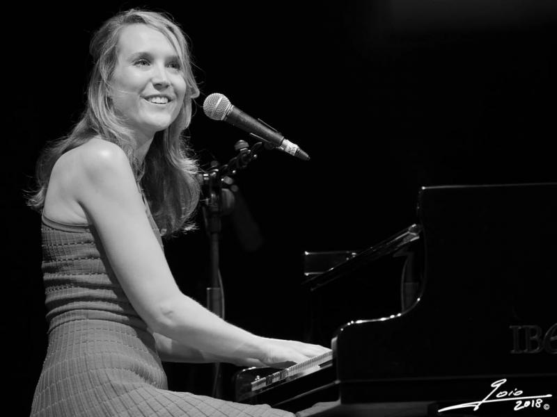 Sarah McKenzie Musician - All About Jazz