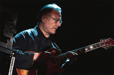 Robert Fripp | Jazz Guitar – Biography, Albums & More | All About Jazz