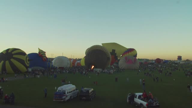 Balloon Fiesta; Special Shapes Balloon Launch (01) and Balloons Flying ...