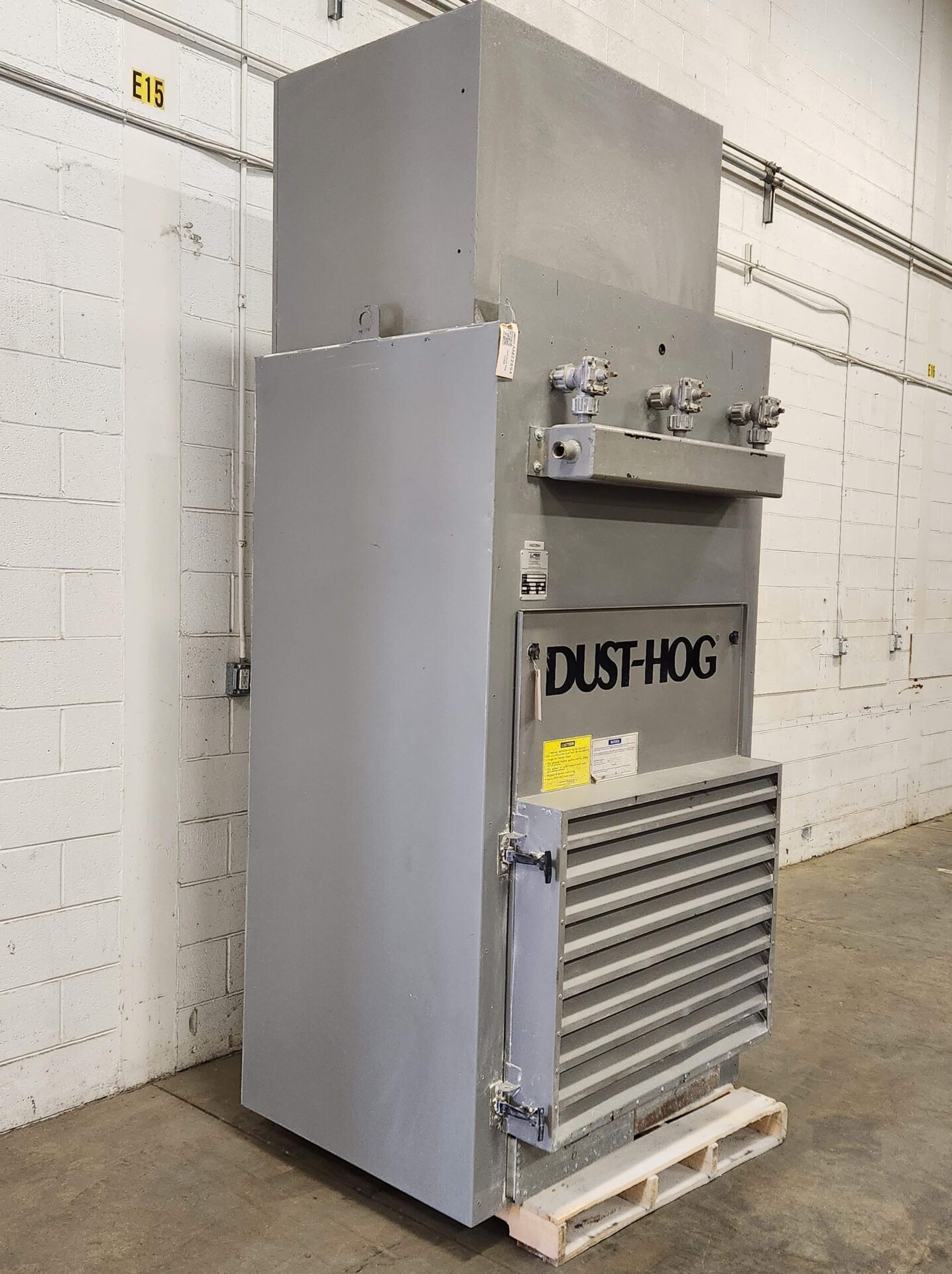 4,500 cfm Dust-Hog / UAS FFBW Booth & Backdraft Dust Collector AM22893 ...