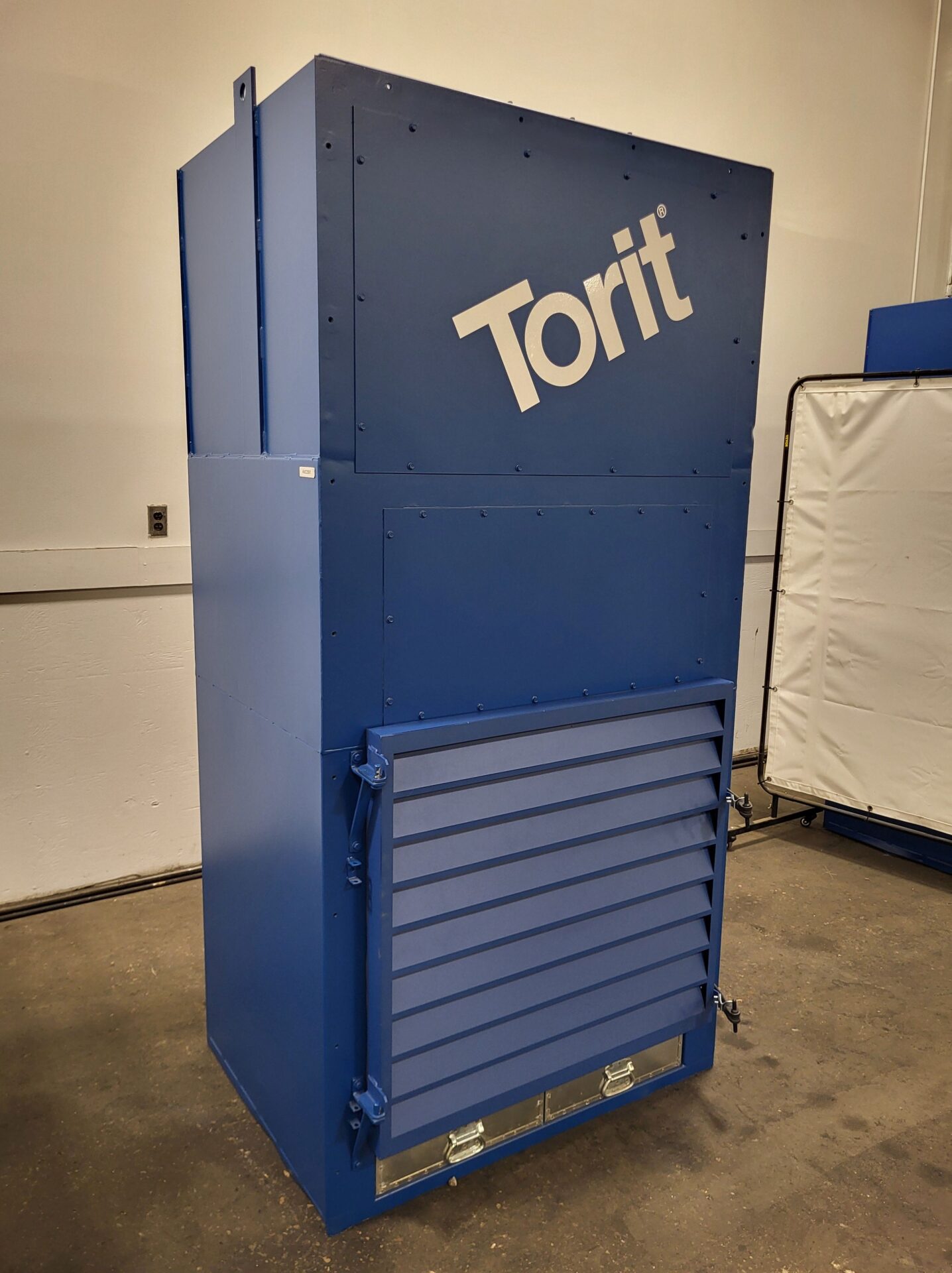 4,500 cfm Donaldson Torit ECB-1 Booth & Backdraft Dust Collector ...
