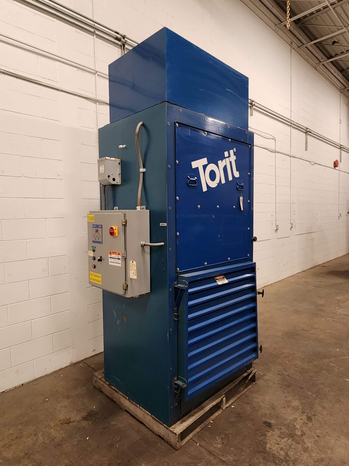 4,500 cfm Donaldson Torit ECB-1 Booth & Backdraft Dust Collector ...