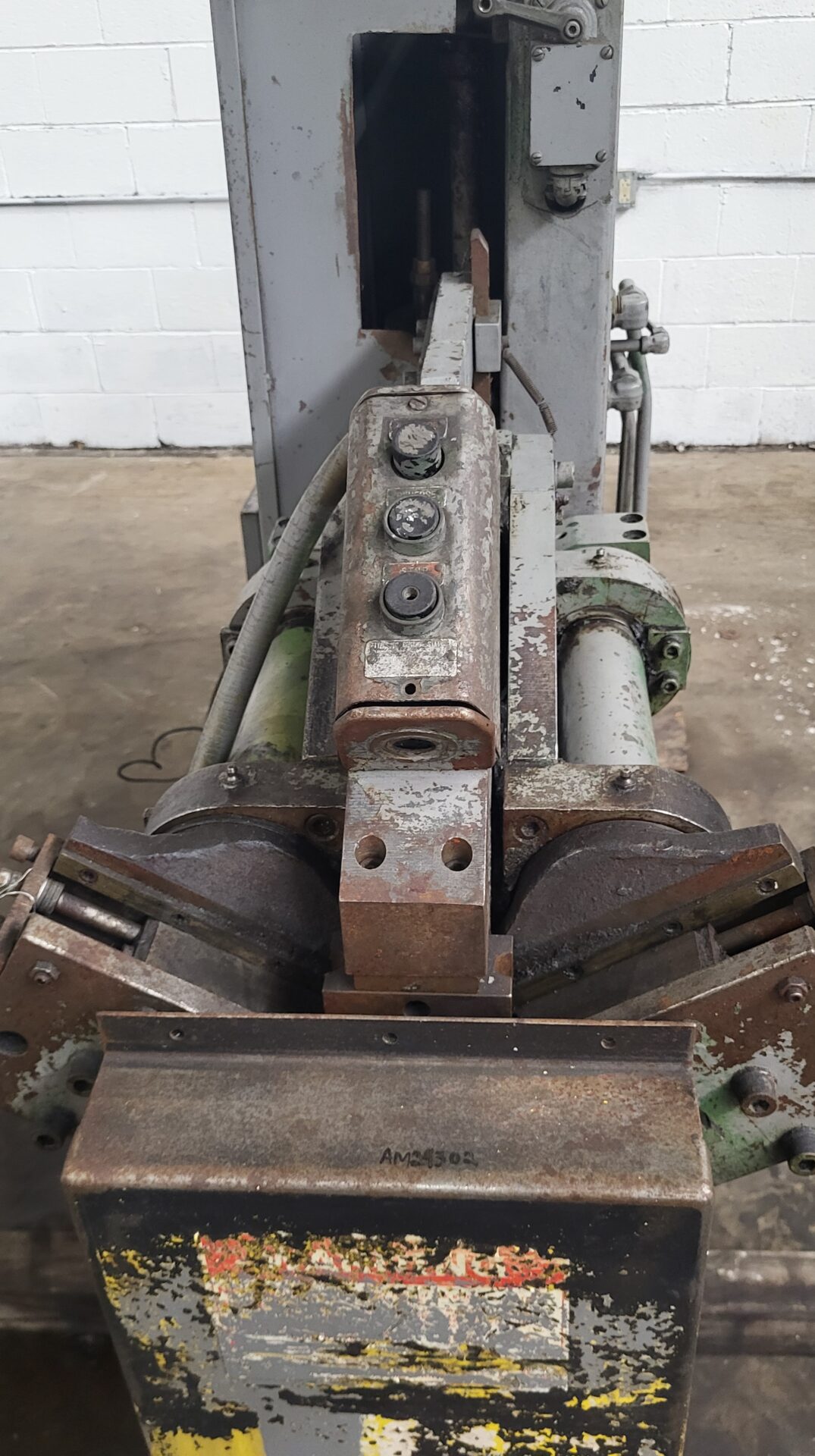 National Machine Exchange 3T-118 Vertical Tube Bender AM24302 - AM ...