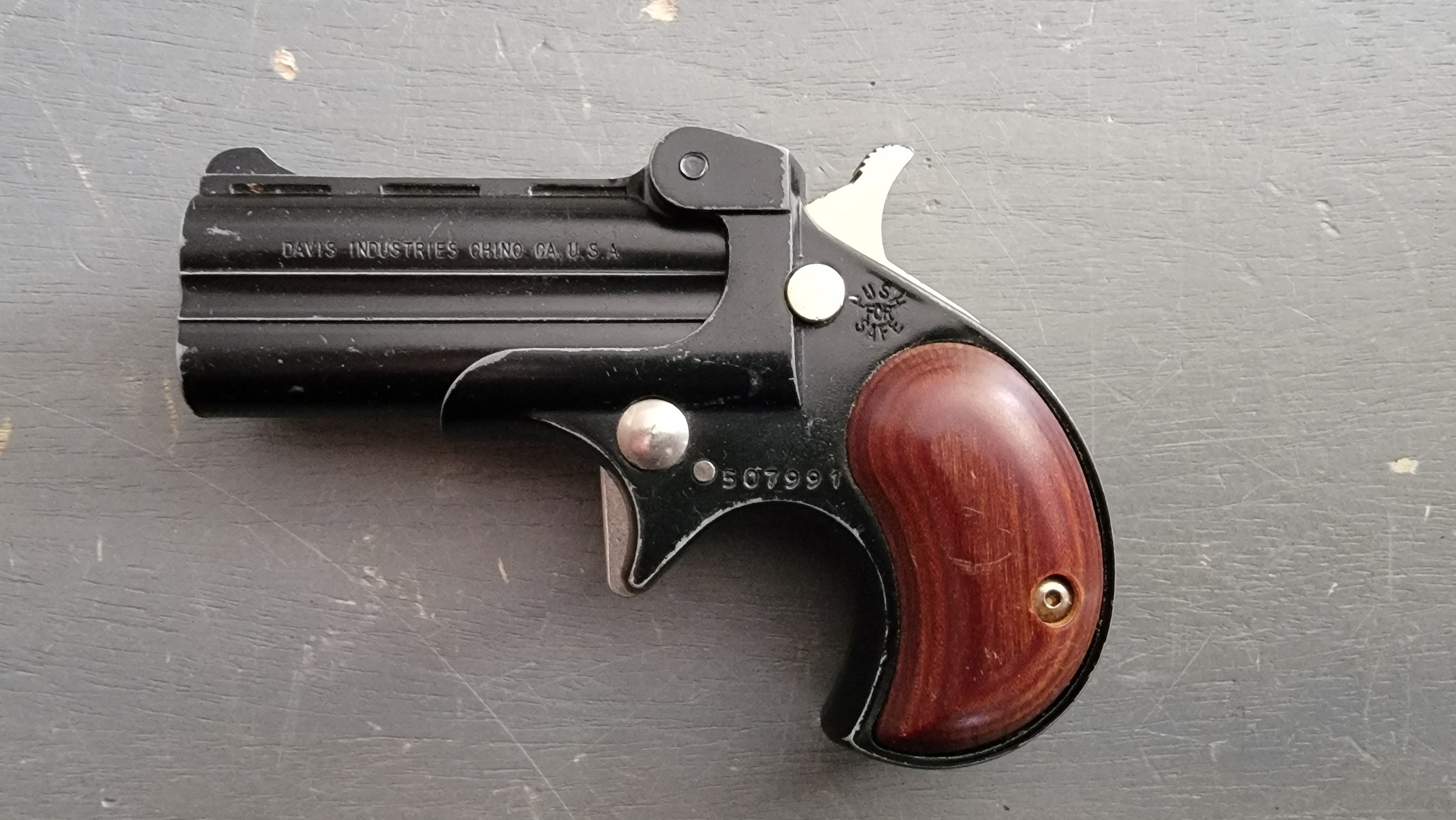 Davis Industries Model D-32 32 Derringer - Other Pistols at GunBroker ...