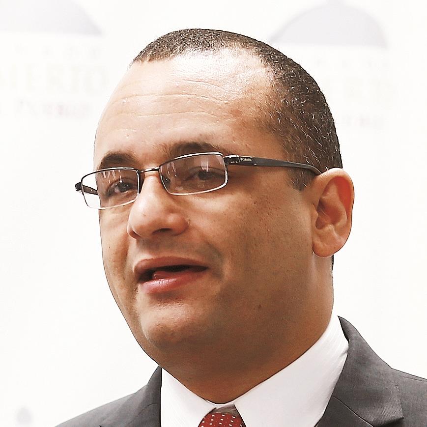 Ramón Luis Nieves - El Nuevo Día