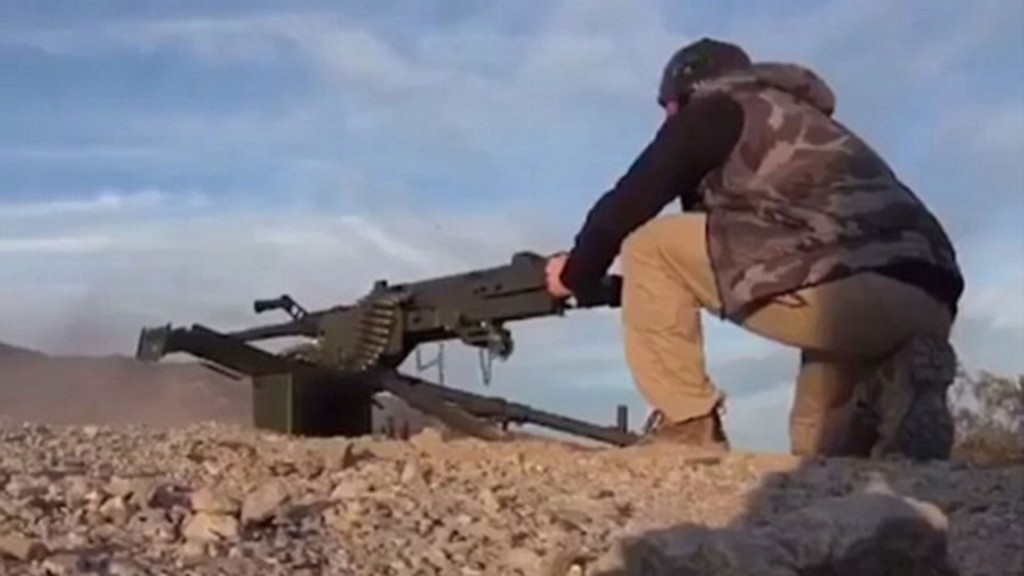 Jets Privados Mujeres Voluptosas Y Armas Pesadas En El Video De Año