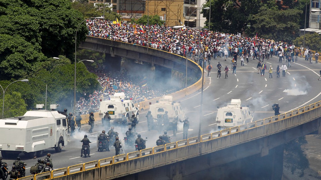 Los 11 Videos Más Impactantes De La Brutal Represión Chavista Contra Los Manifestantes En