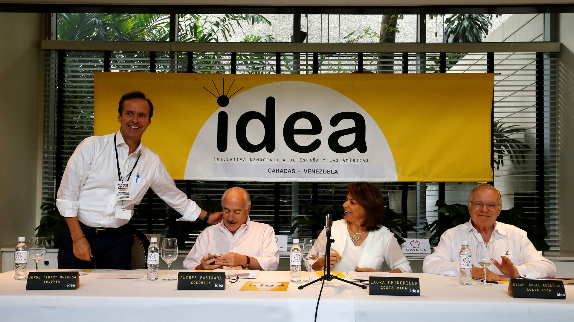 NoticiaFija: Ex presidentes llaman a la comunidad internacional a ...