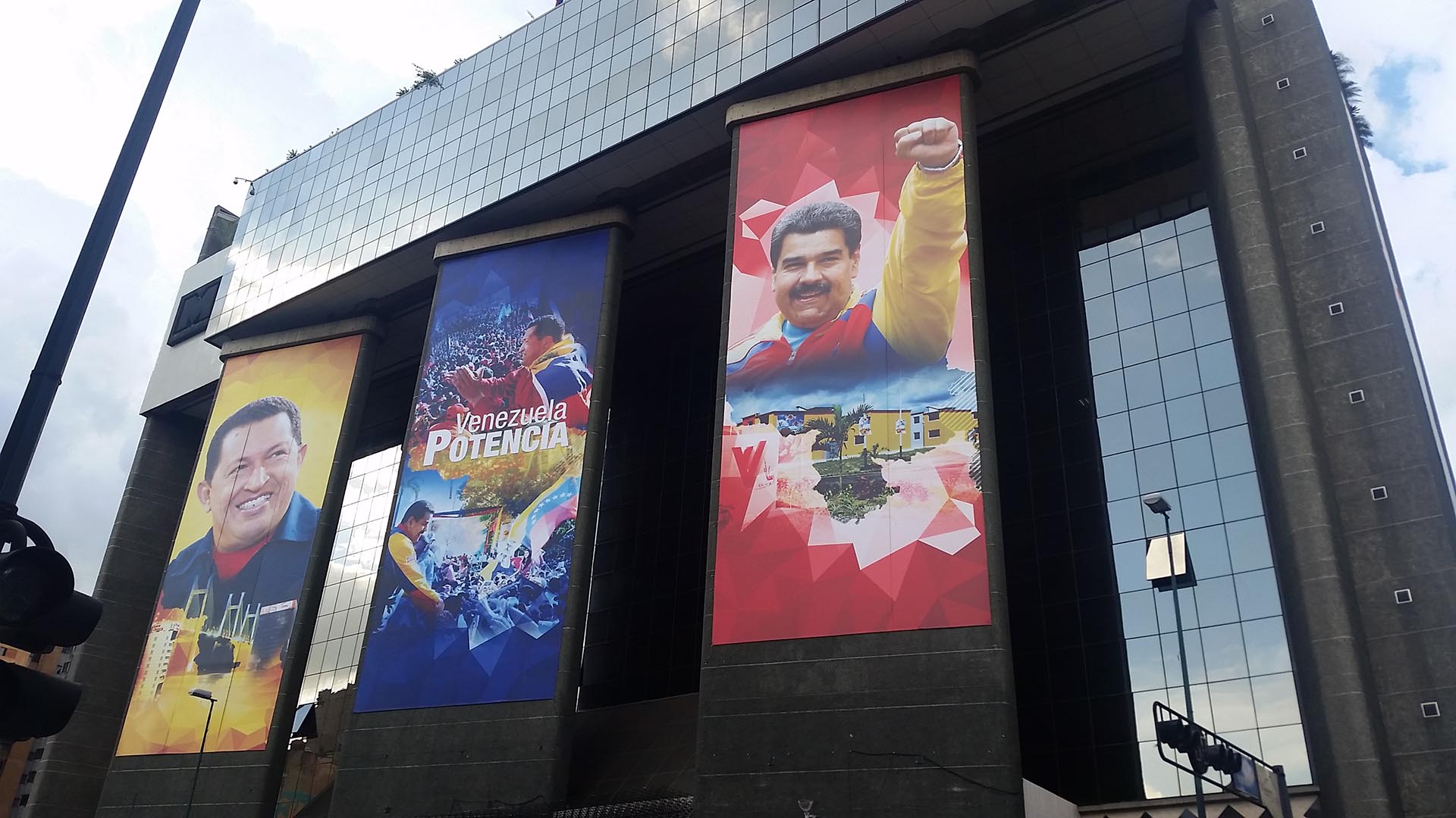 NoticiaFija: Infobae en Caracas: hambre, represión y realismo mágico en ...