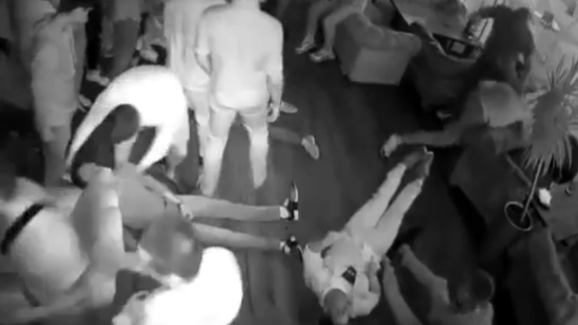 El Salvaje Ataque De Un Terminator Ruso Contra Un Grupo De Amigos En Una Discoteca Infobae