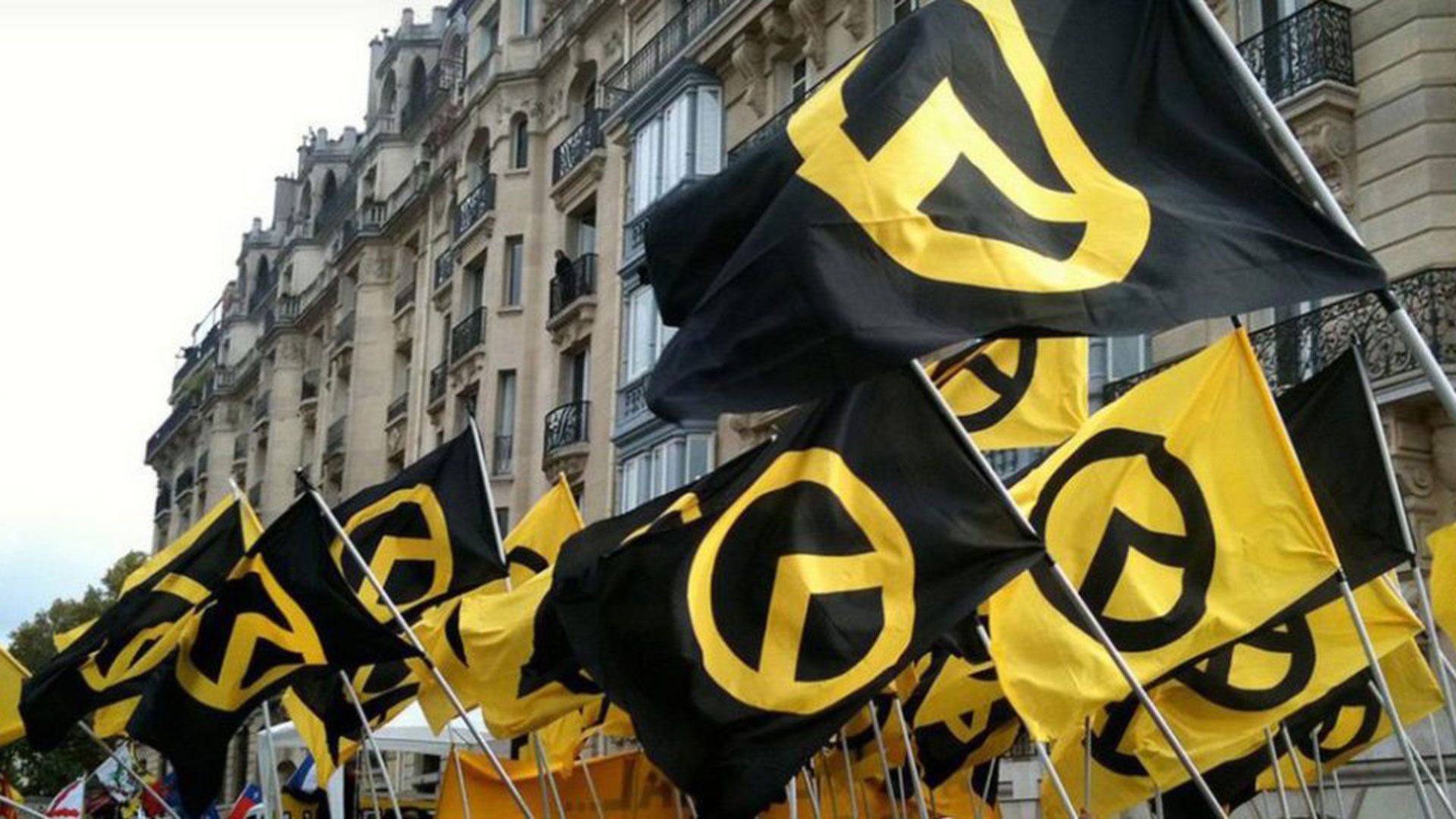 2YT4U, demasiado blanco para usted - Infobae