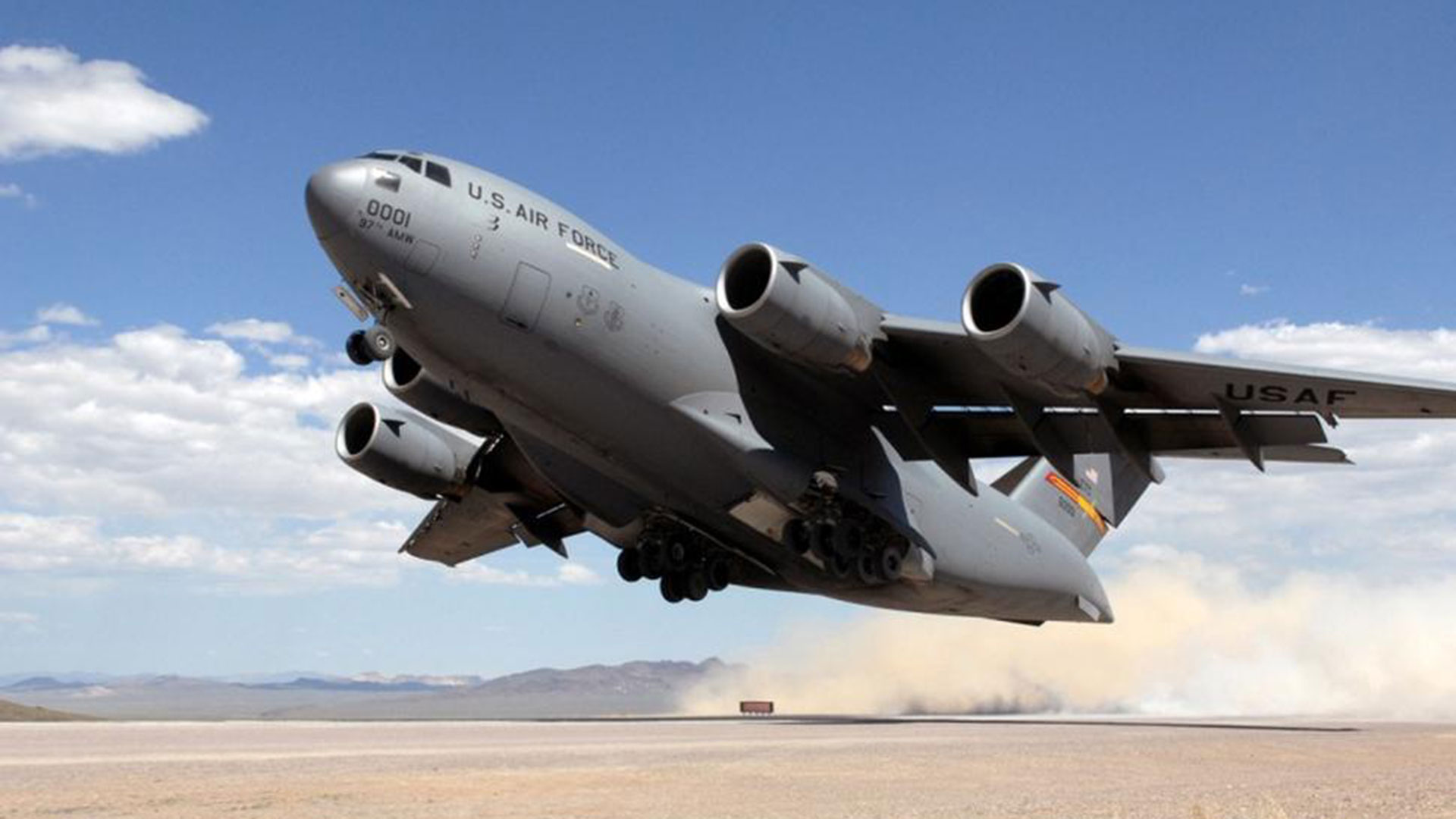 Aviones Militares De Los Estados Unidos Llevarán Más Ayuda Humanitaria A La Frontera Con