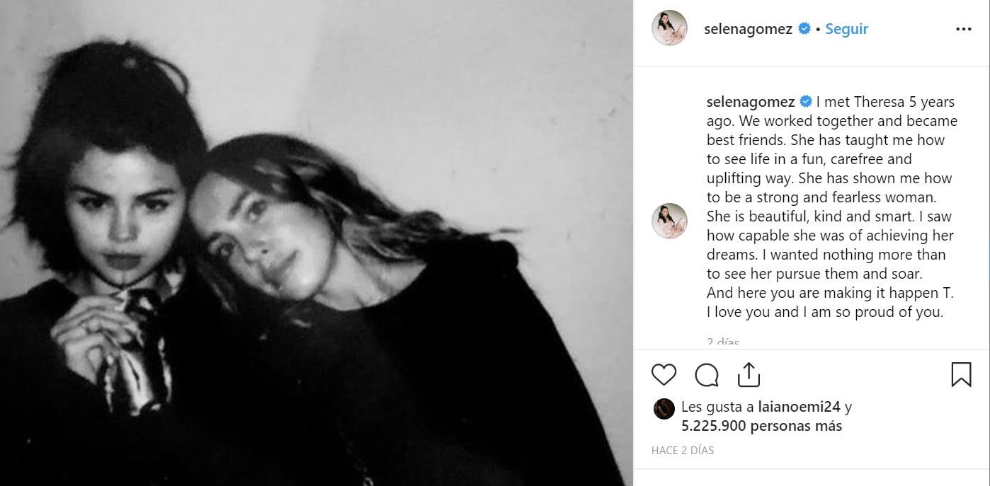 Selena Gomez Posó Con Los Bikinis Que Diseñó Para Tapar La Cicatriz 3195