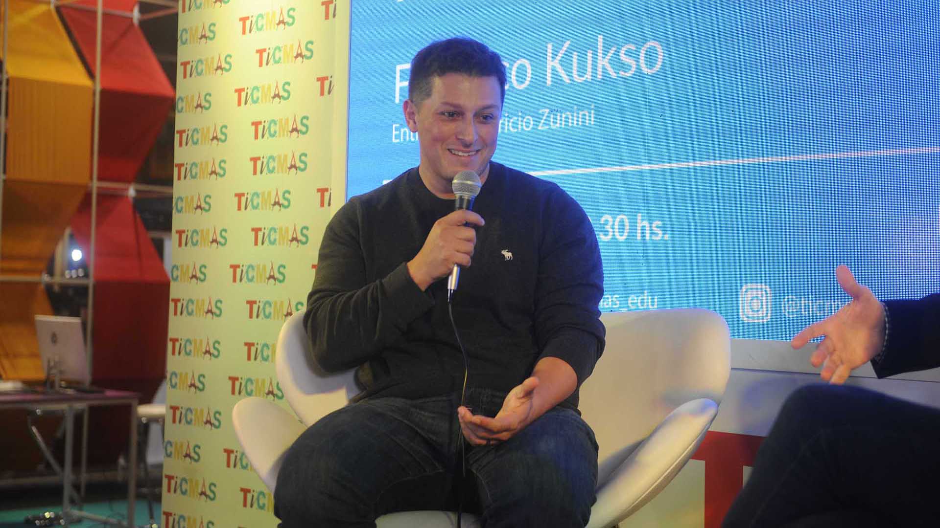 Federico Kukso Los Dinosaurios Son La Principal Puerta De Ingreso De