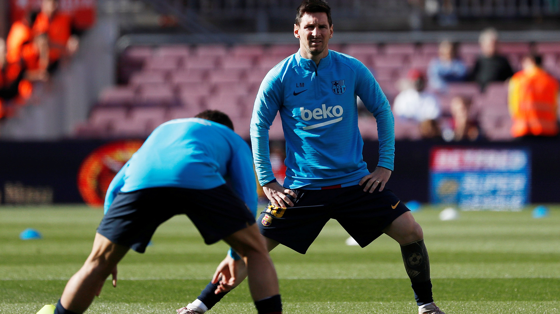 Tras La Dolorosa Eliminación Del Barcelona En La Champions Messi 2054