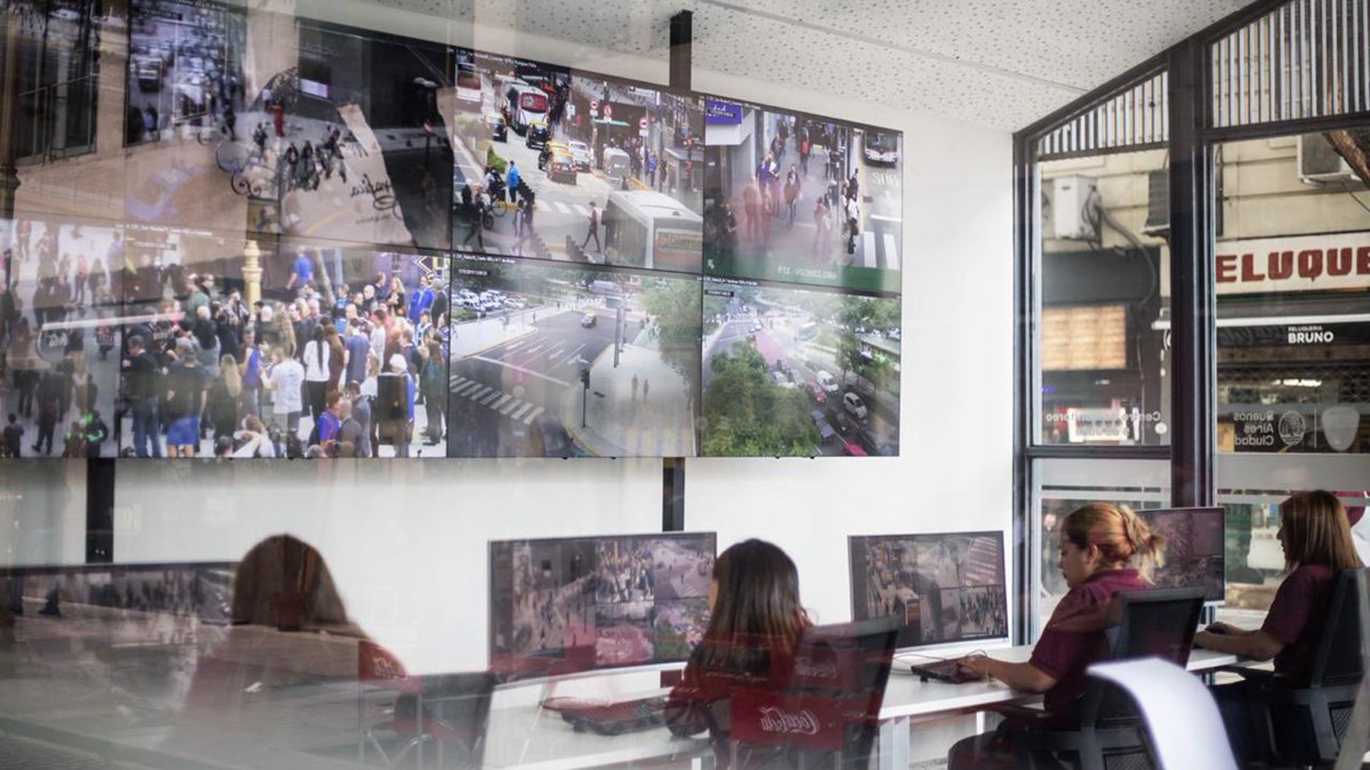 La Avenida 9 Julio Más Vigilada Policías Monitorean 300 Cámaras Que